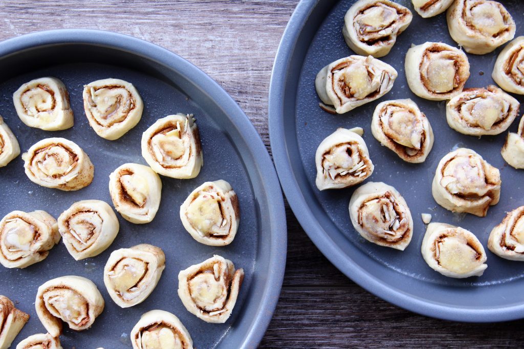 Crescent Roll Almond Cini-Minis with Almond Glaze - Ways to my Heart