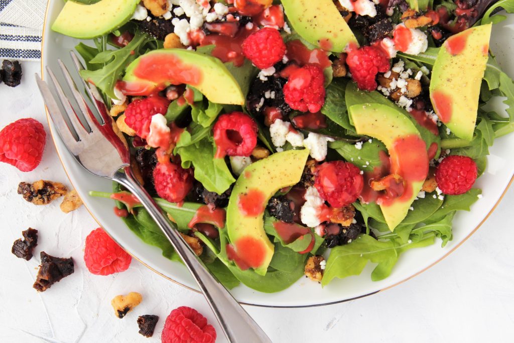 Raspberry Walnut Avocado Salad with Raspberry Vinaigrette - Ways to my ...