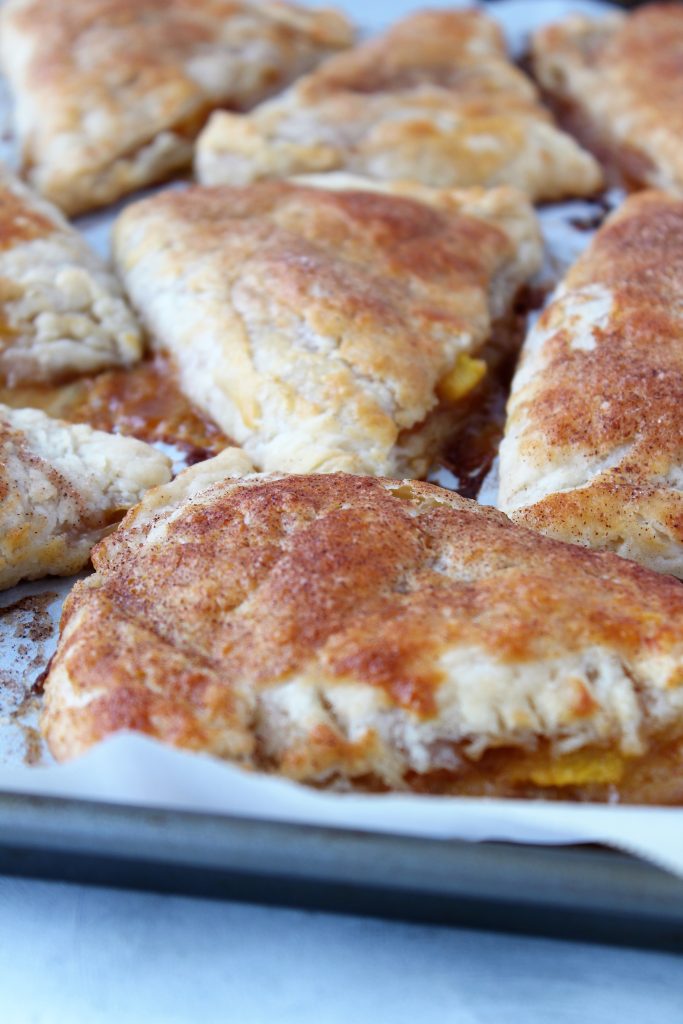 Cinnamon Peach Pie Pockets - Ways to my Heart