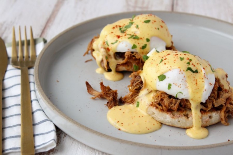 Pulled Pork Eggs Benedict - Ways to my Heart