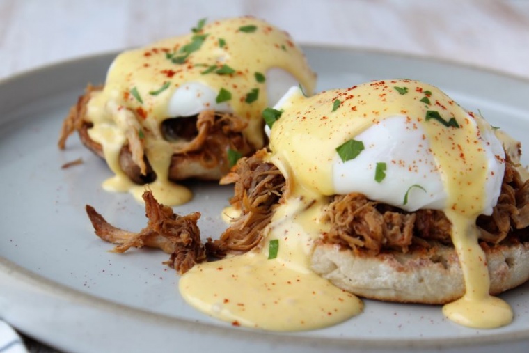 Pulled Pork Eggs Benedict - Ways to my Heart