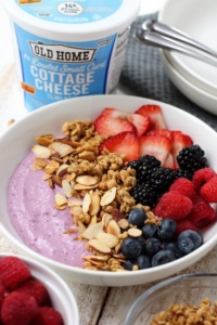 Cottage Cheese Berry Smoothie Bowls - Ways to my Heart